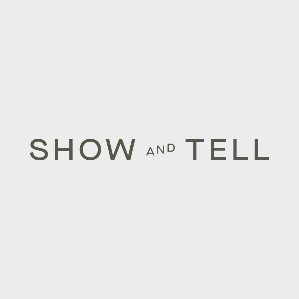 Show And Tell Logo 27 Show And Tell Classroom Stock Photos, High Res